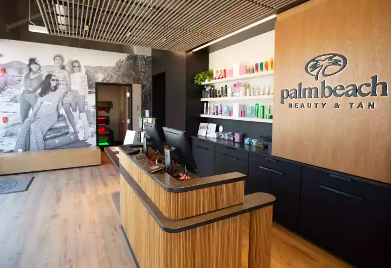 Tanning Salon & Spray Tanning in Kansas City, MO | Parkville | Palm ...